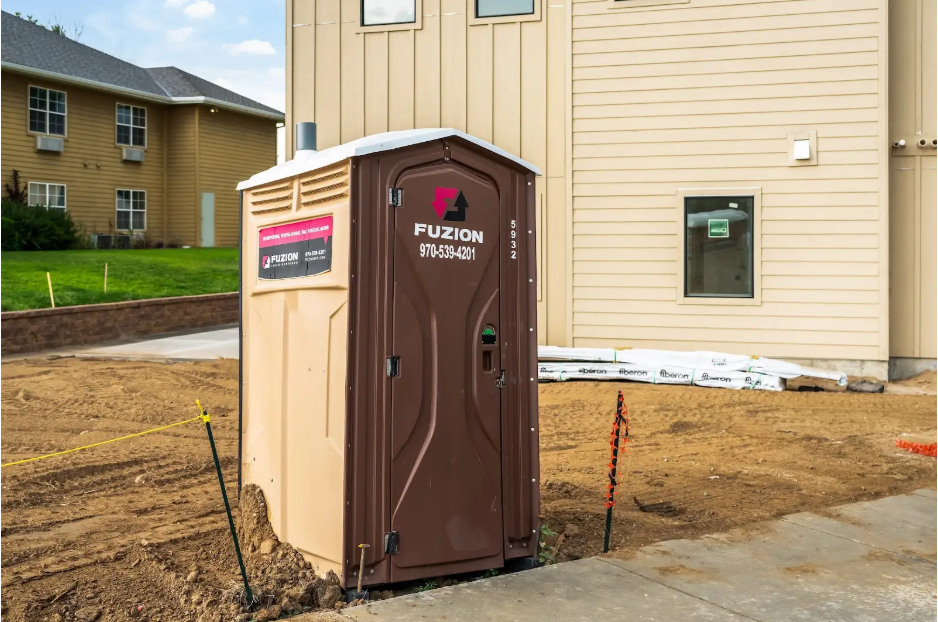 Portable Toilet Rentals for Construction Sites - Fuzion Field Services